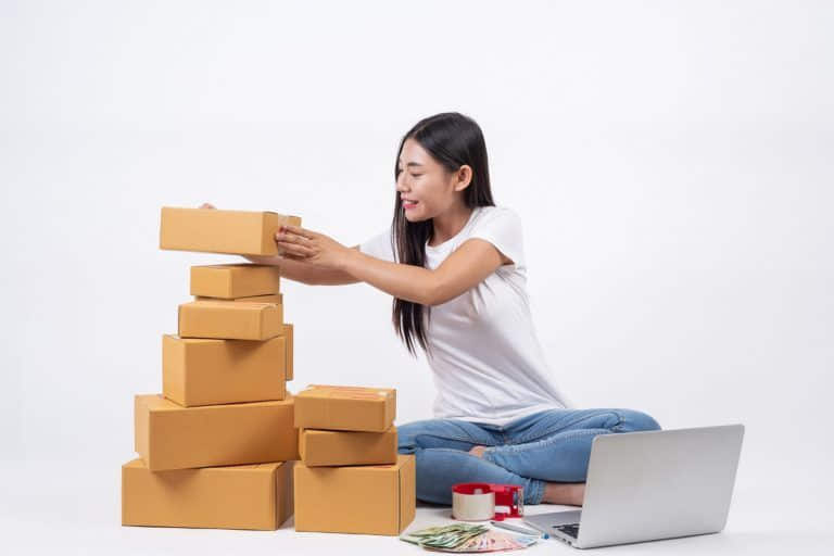 Is Live Selling for You? A Guide to Live Selling and Its Benefits | Grab PH