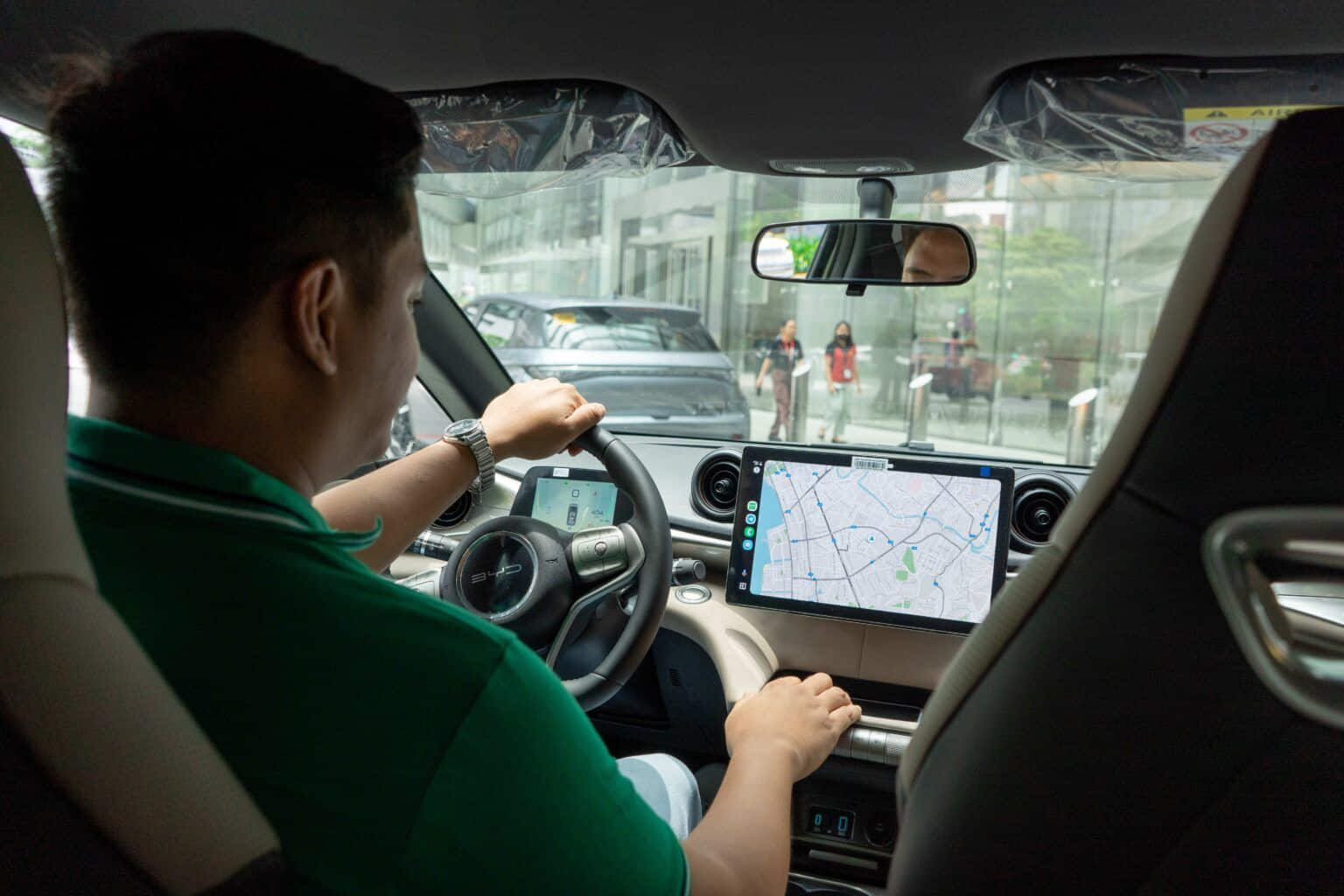 Grab, BYD Cars Philippines team up for EV pilot study in ride-hailing | Grab PH