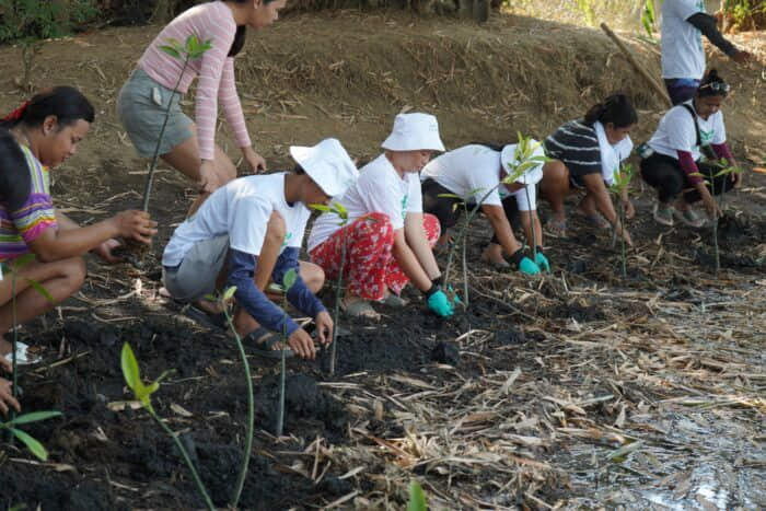 Grab Philippines Celebrates Earth Day 2025, Kicks Off Mangrove Planting ...