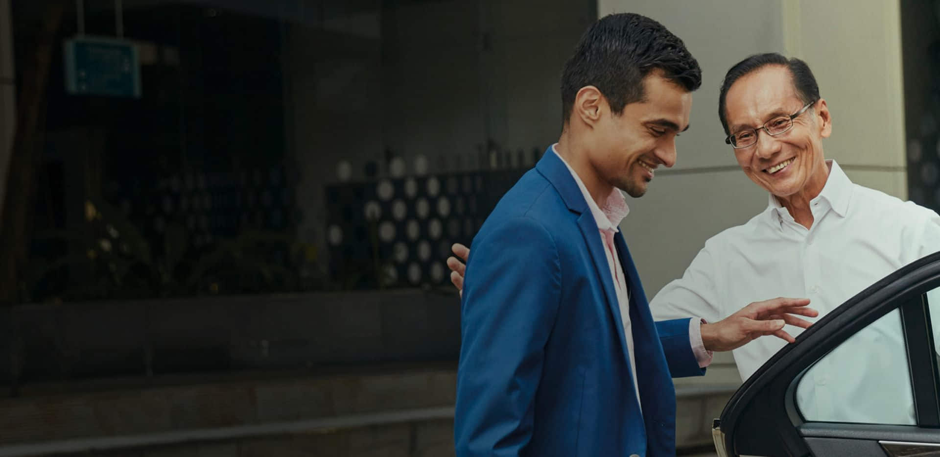 Safe and reliable Grab rides to move businesses forward | Grab SG