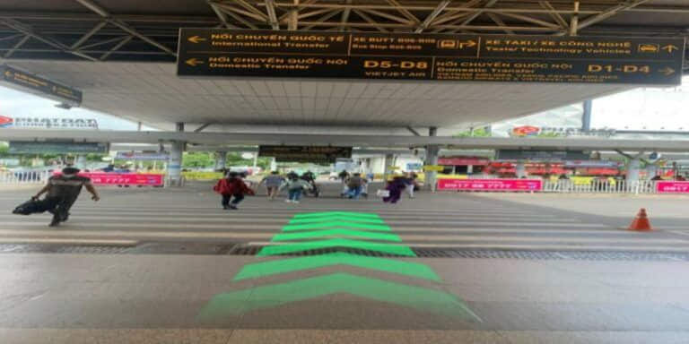 Tan Son Nhat International Airport (SGN) transfers - Grab