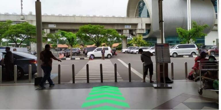 Soekarno-Hatta International Airport (CGK) transfers - Grab