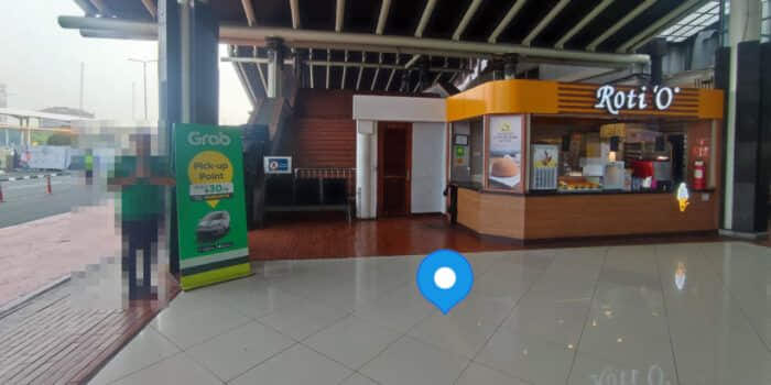 Soekarno-Hatta International Airport (CGK) transfers - Grab