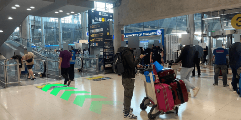 Suvarnabhumi Airport (BKK) transfers - Grab
