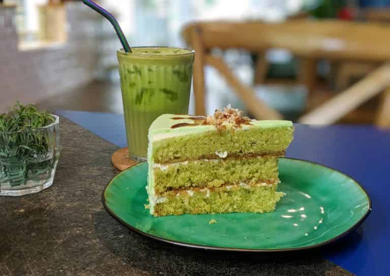 Bring on the birthday cake: amazing bakeries and cake shops in KL | Grab MY